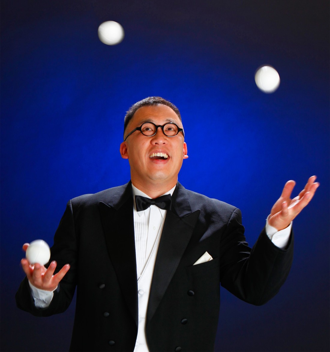 A Magician can Transform your Corporate Event - Mike Toy Magic